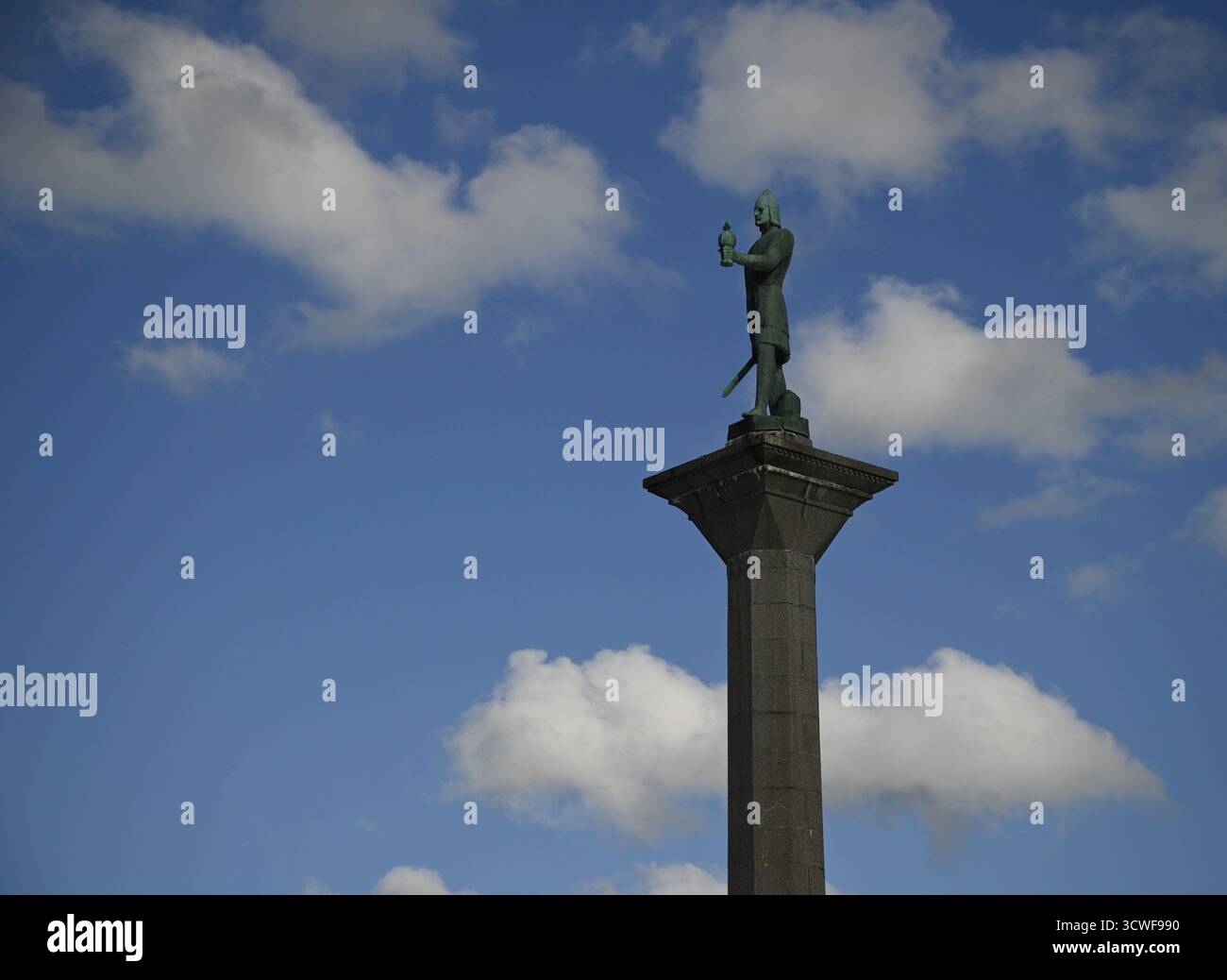 Scenic view of the Olav Tryggvason statue also called "Olav Tryggvason ...
