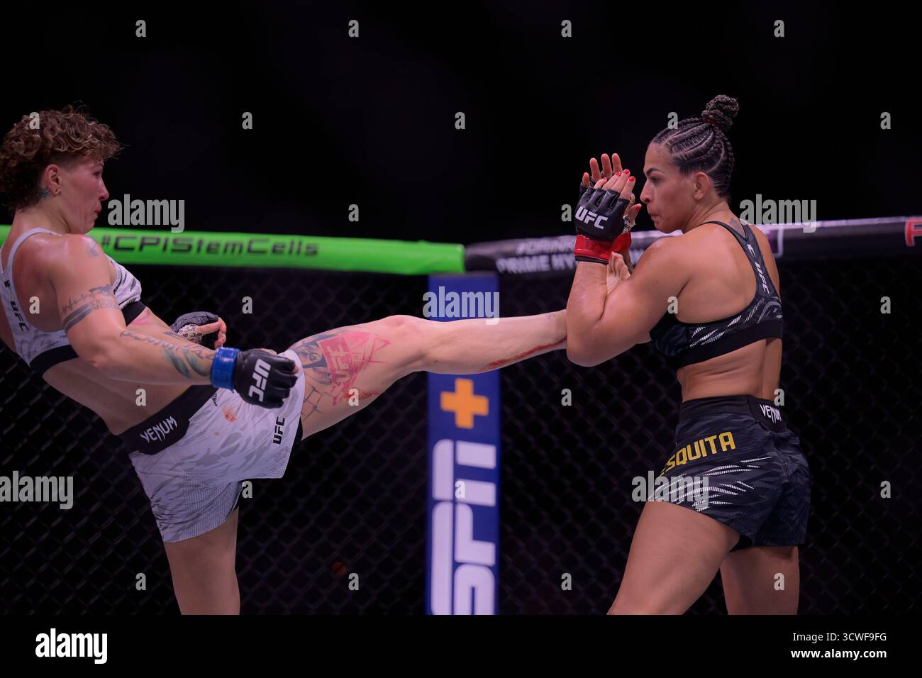 Irina alekseeva ufc hi-res stock photography and images - Alamy