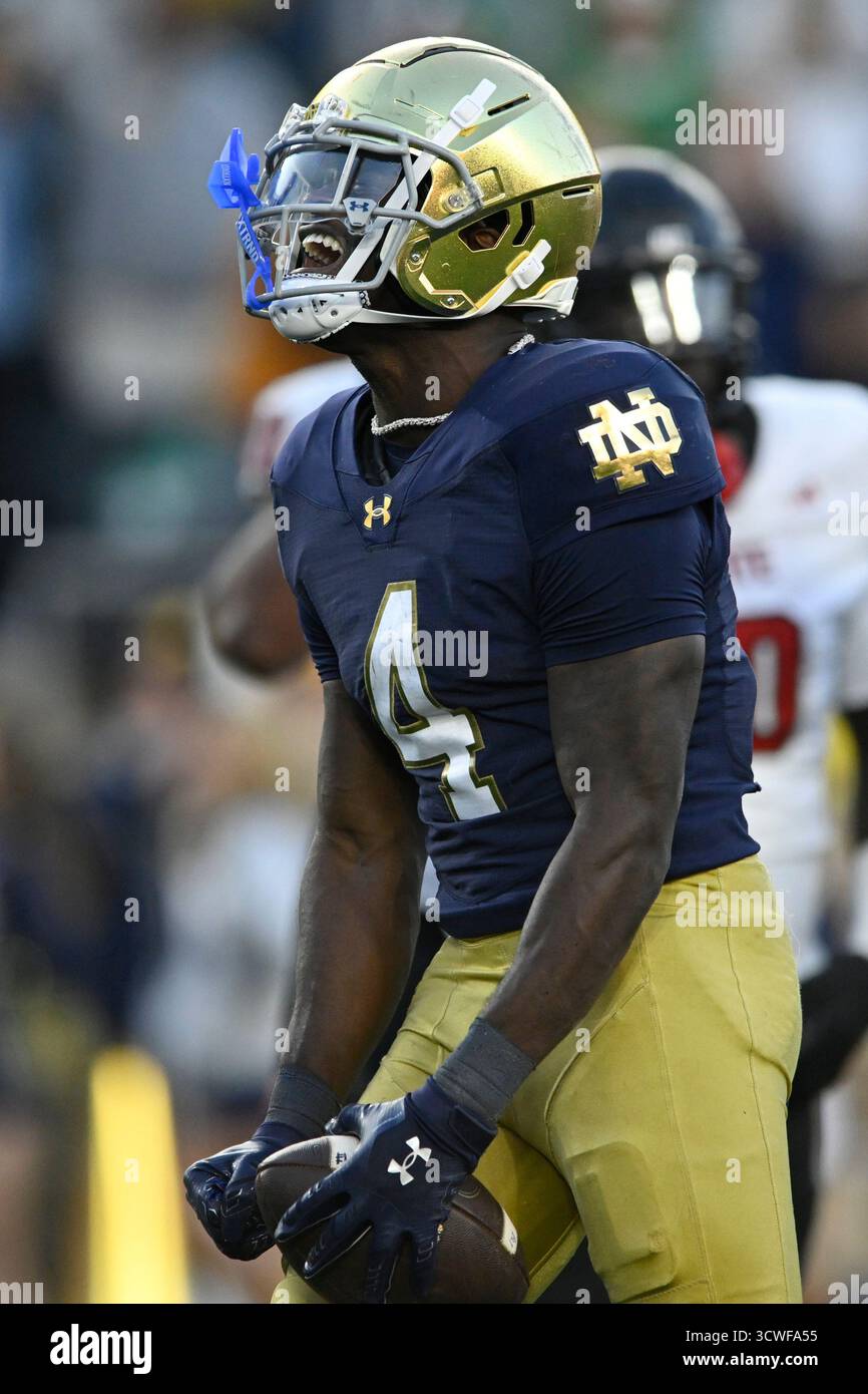 Notre Dame running back Jeremiyah Love celebrates after rushing for a ...