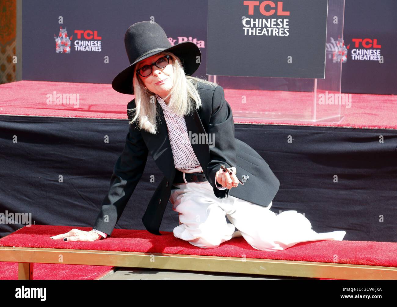 Diane Keaton at Diane Keaton Hand- and Footprint Ceremony held at the ...