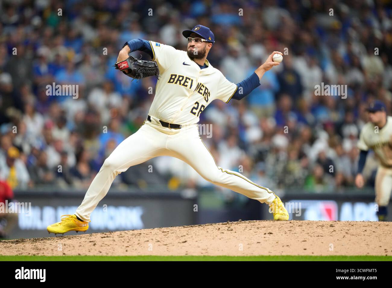 Milwaukee Brewers pitcher Aaron Ashby (26) delivers a pitch against the ...