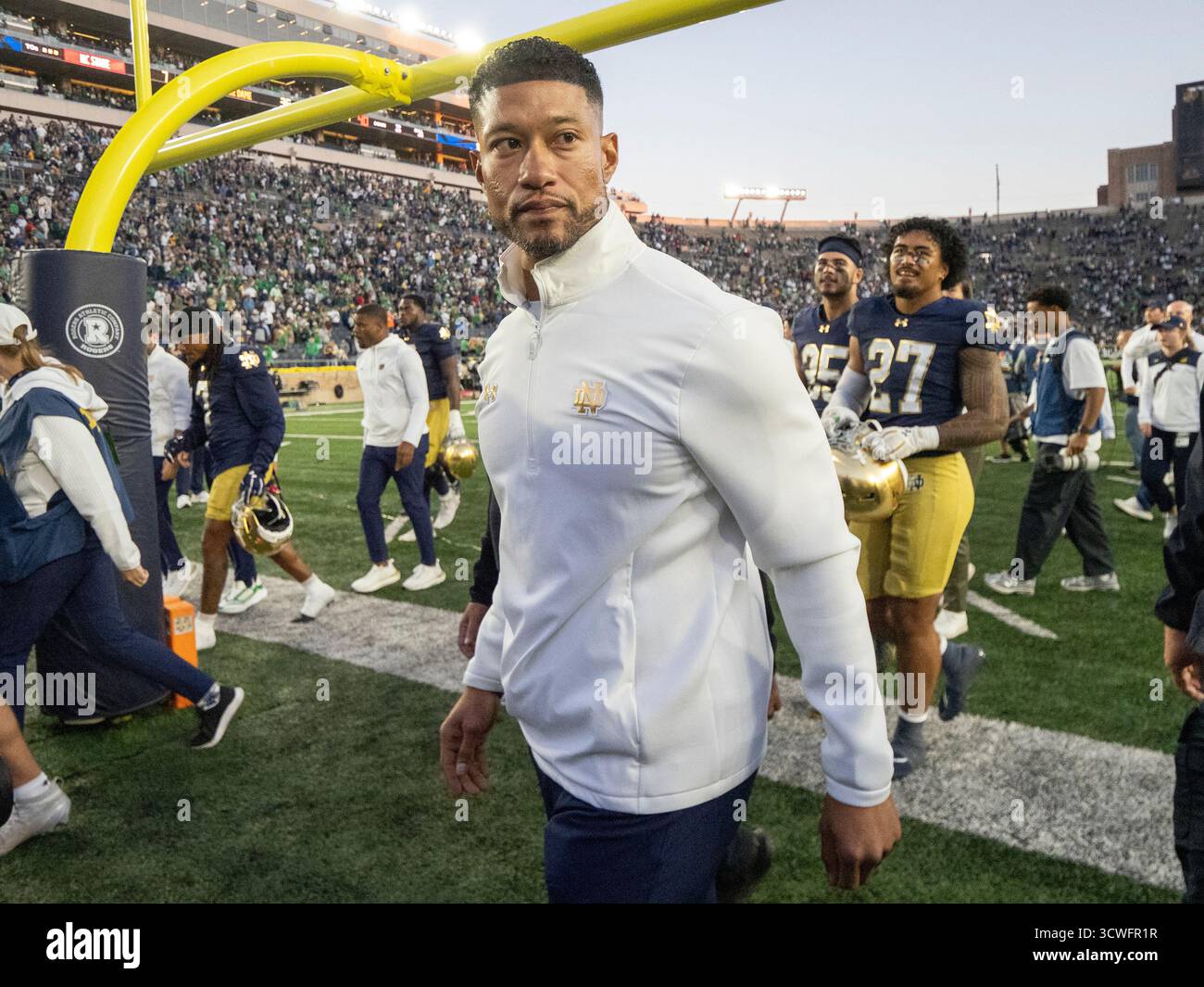SOUTH BEND, IN - OCTOBER 11: Notre Dame Fighting Irish head coach ...