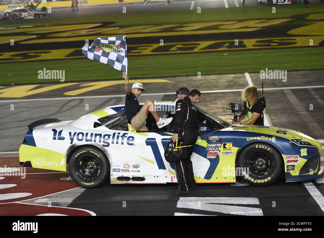 LAS VEGAS, NV - OCTOBER 11: Alex Almirola, son of race winner Aric ...