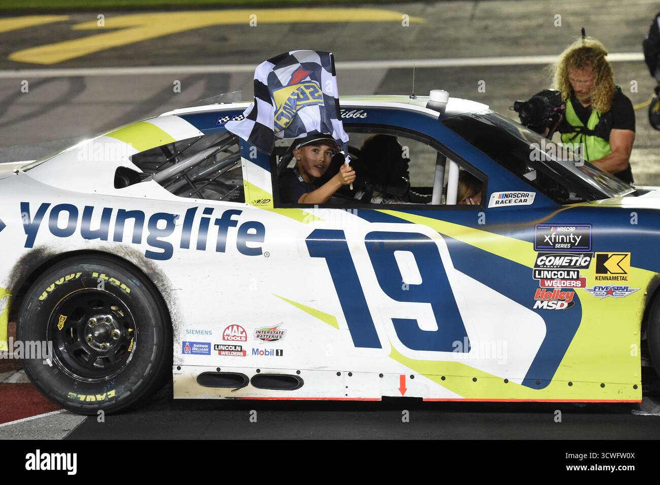 LAS VEGAS, NV - OCTOBER 11: Alex Almirola, son of race winner Aric ...