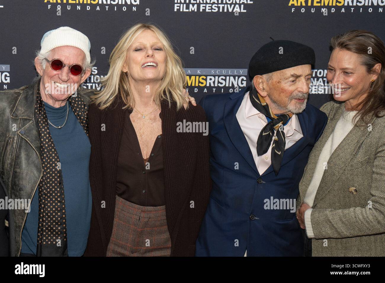 Keith Richards, Patti Hansen, Arthur Elgort and Christy Turlington ...