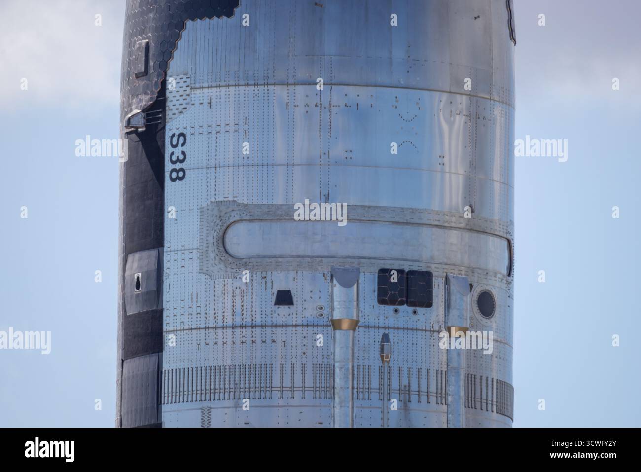 Starbase, USA. 11th Oct, 2025. Rollout and stacking of the last version ...