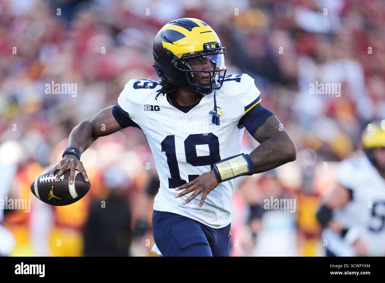 Michigan quarterback Bryce Underwood (19) throws during an NCAA college ...