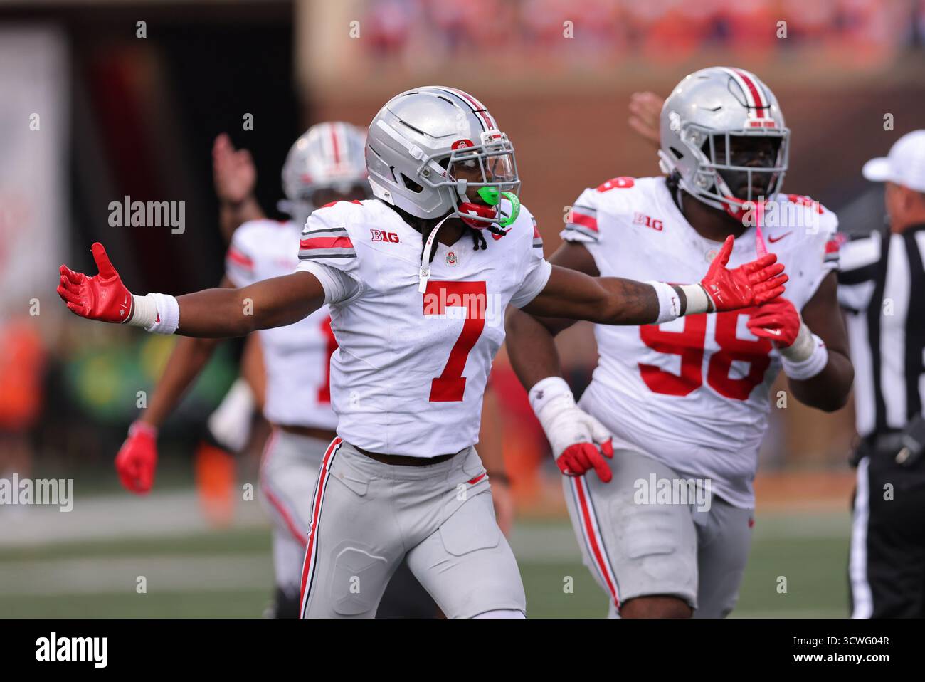 Ohio State cornerback Jermaine Mathews Jr. (7) celebrates after a ...