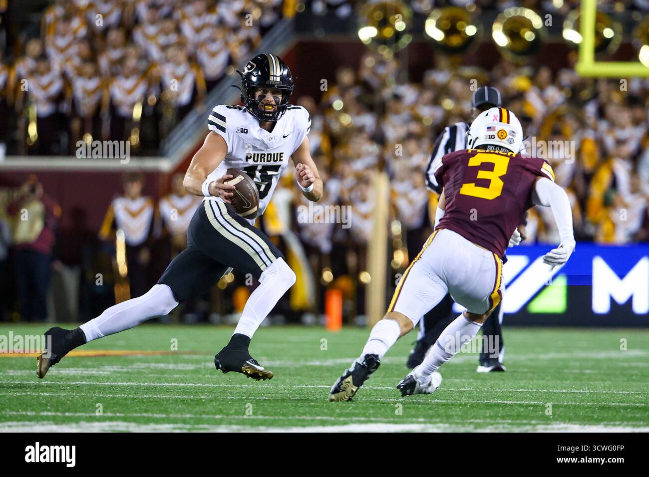 Minneapolis, Minnesota, USA. 11th Oct, 2025. Purdue quarterback RYAN ...