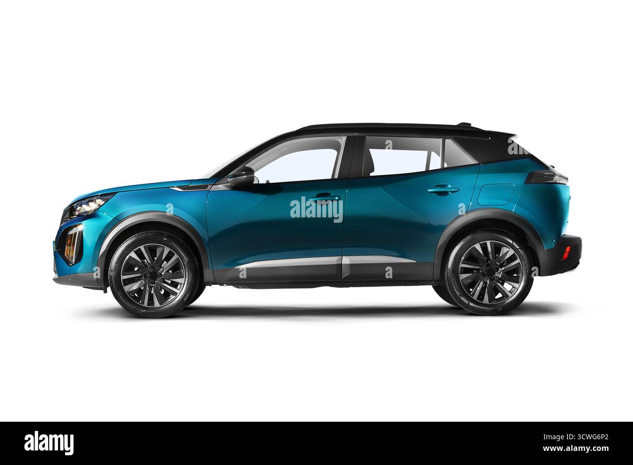 Side profile blue suv Cut Out Stock Images & Pictures - Alamy