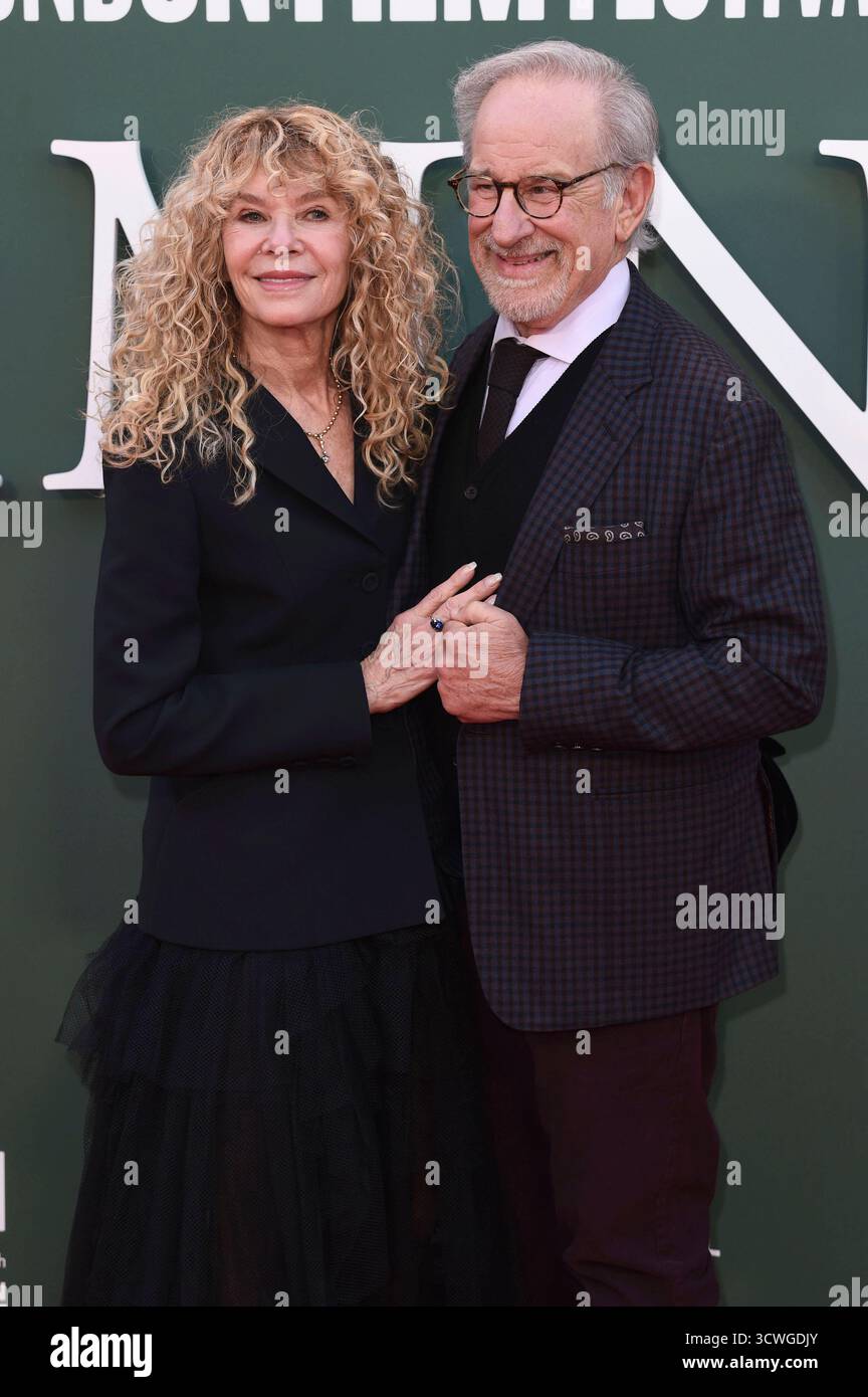 Kate Capshaw mit Ehemann Steven Spielberg bei der Premiere des ...