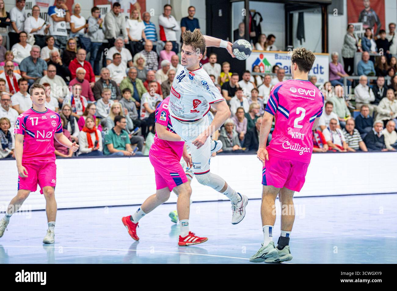 Paul Kompenhans (TV H?ttenberg, 34), Luca Krist (TSV Bayer Dormagen, 2 ...