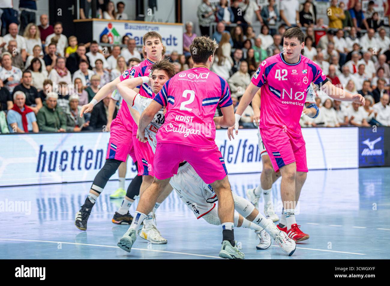 Paul Kompenhans (TV H?ttenberg, 34), Luca Krist (TSV Bayer Dormagen, 2 ...