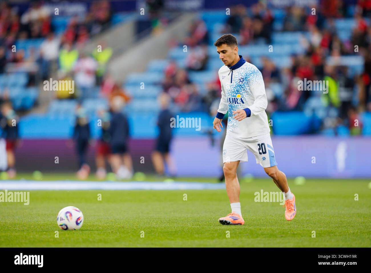 Oslo, Norway. 11th Oct, 2025. Dan Biton (20) of Israel seen warming up ...