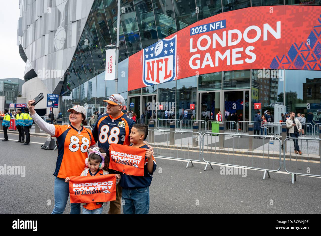 London, UK. 12 October 2025. Fans ahead of the Denver Broncos @ New ...