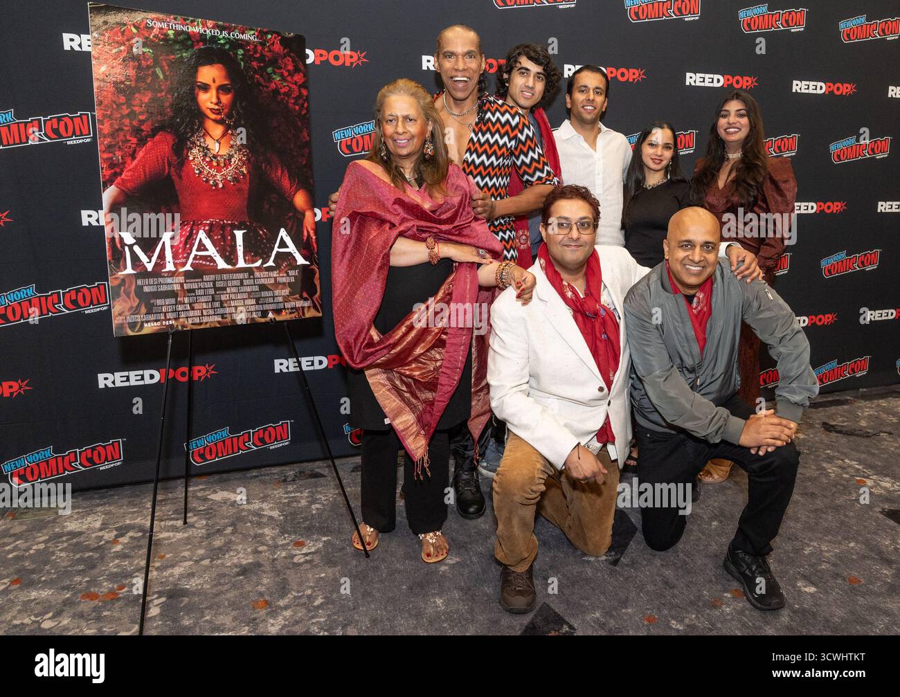 Front row: director Trishul Thejasvi, actor Nikhil Kamkolkar, back row ...