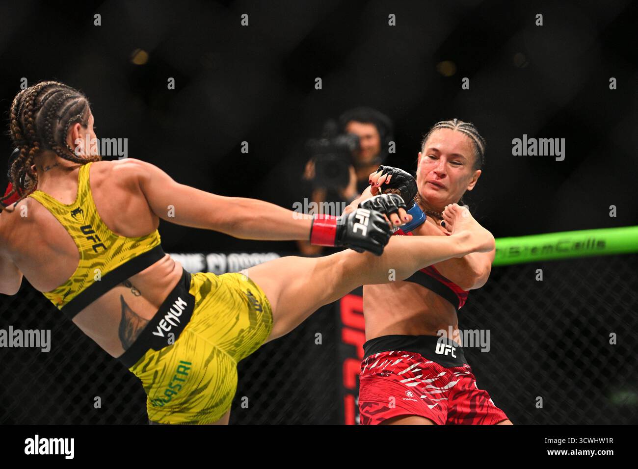 RIO DE JANEIRO, BRAZIL - OCTOBER 11: Julia Polastri fights Karolina ...