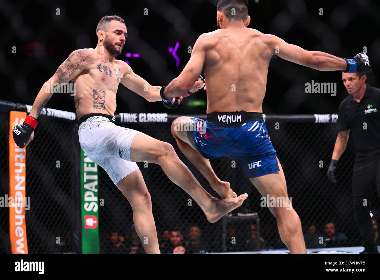 RIO DE JANEIRO, BRAZIL - OCTOBER 11: Lucas Almeida fights Michael ...