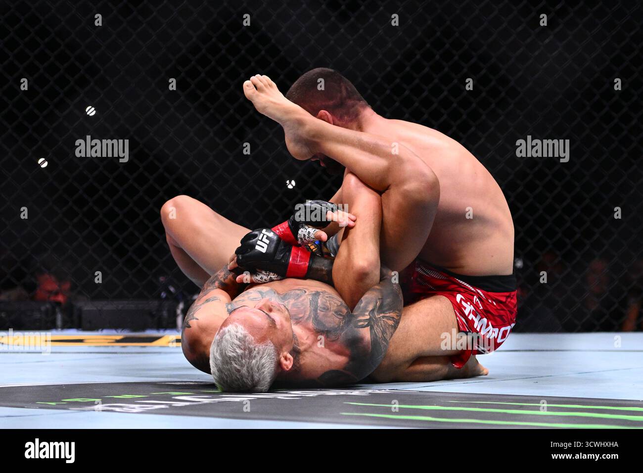 RIO DE JANEIRO, BRAZIL - OCTOBER 11: Charles Oliveira fights Mateusz ...