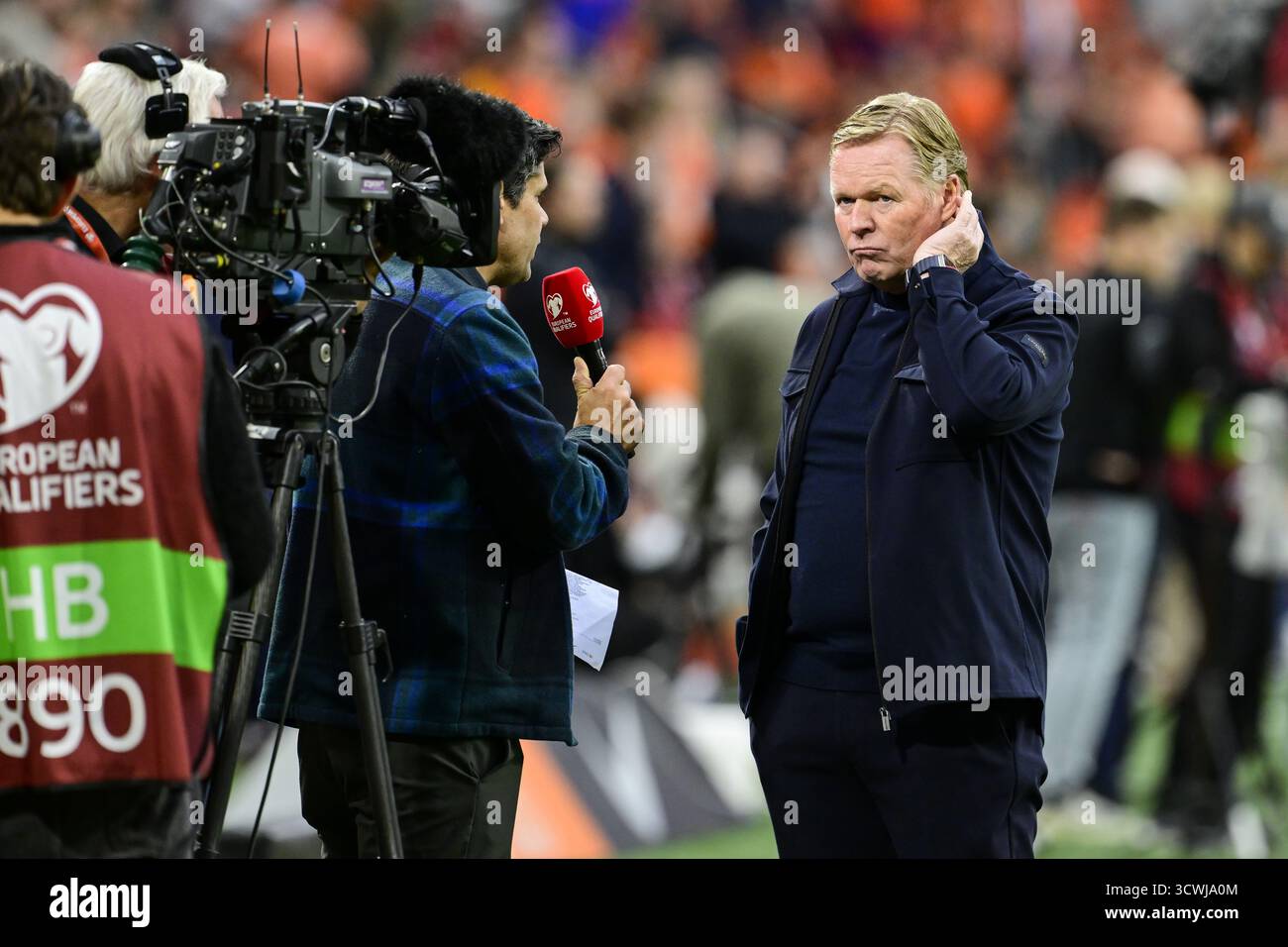 AMSTERDAM – (l-r) Jeroen Stekelenburg, Netherlands coach Ronald Koeman ...