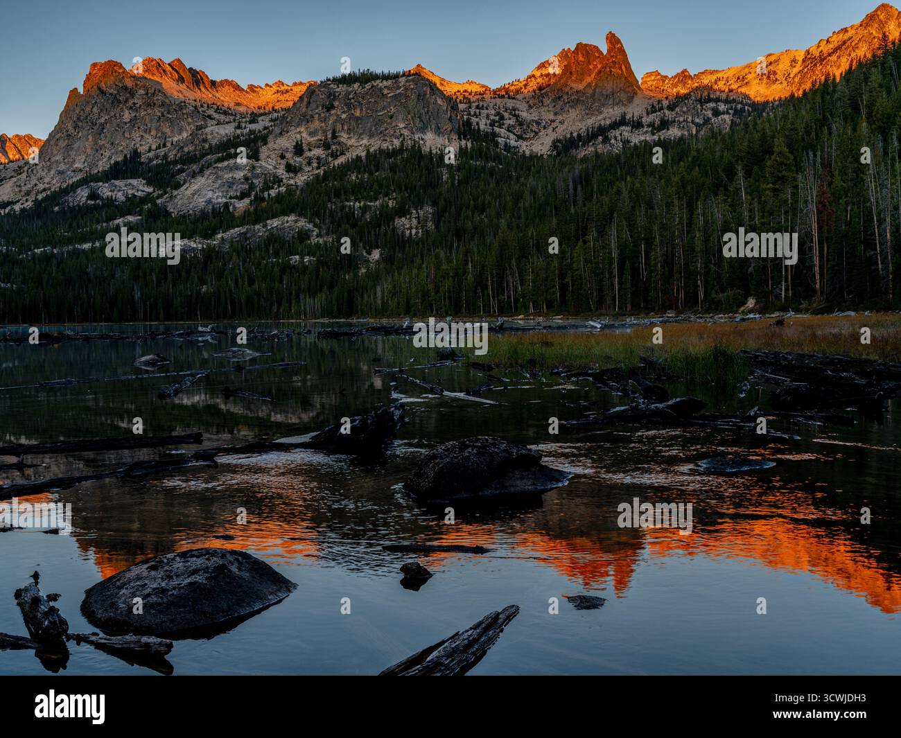 Remote idaho mountain ridge hi-res stock photography and images - Alamy
