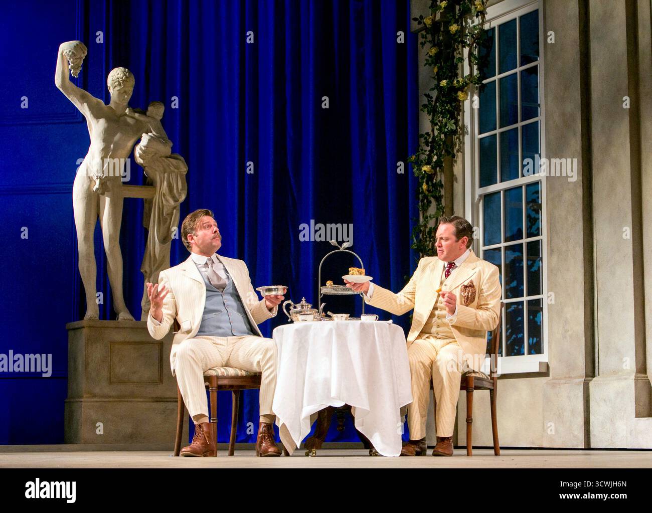 Double oscar hi-res stock photography and images - Alamy