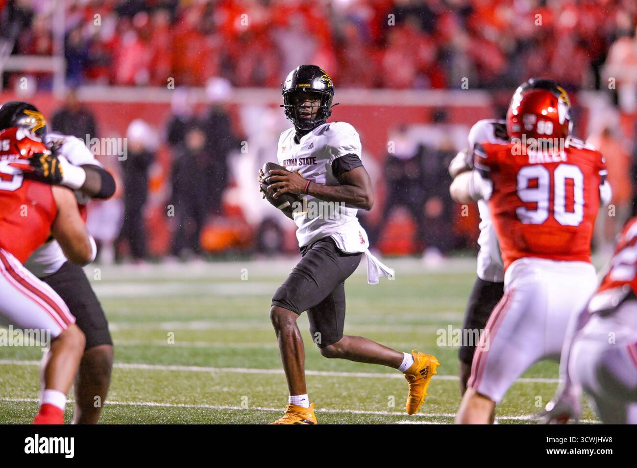 SALT LAKE CITY, UT - OCTOBER 11: Arizona State Sun Devils quarterback ...