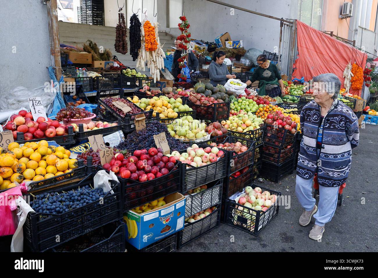 Fruit stall at the Dezerter Bazaar in Tbilisi, Georgia Stock Photo - Alamy