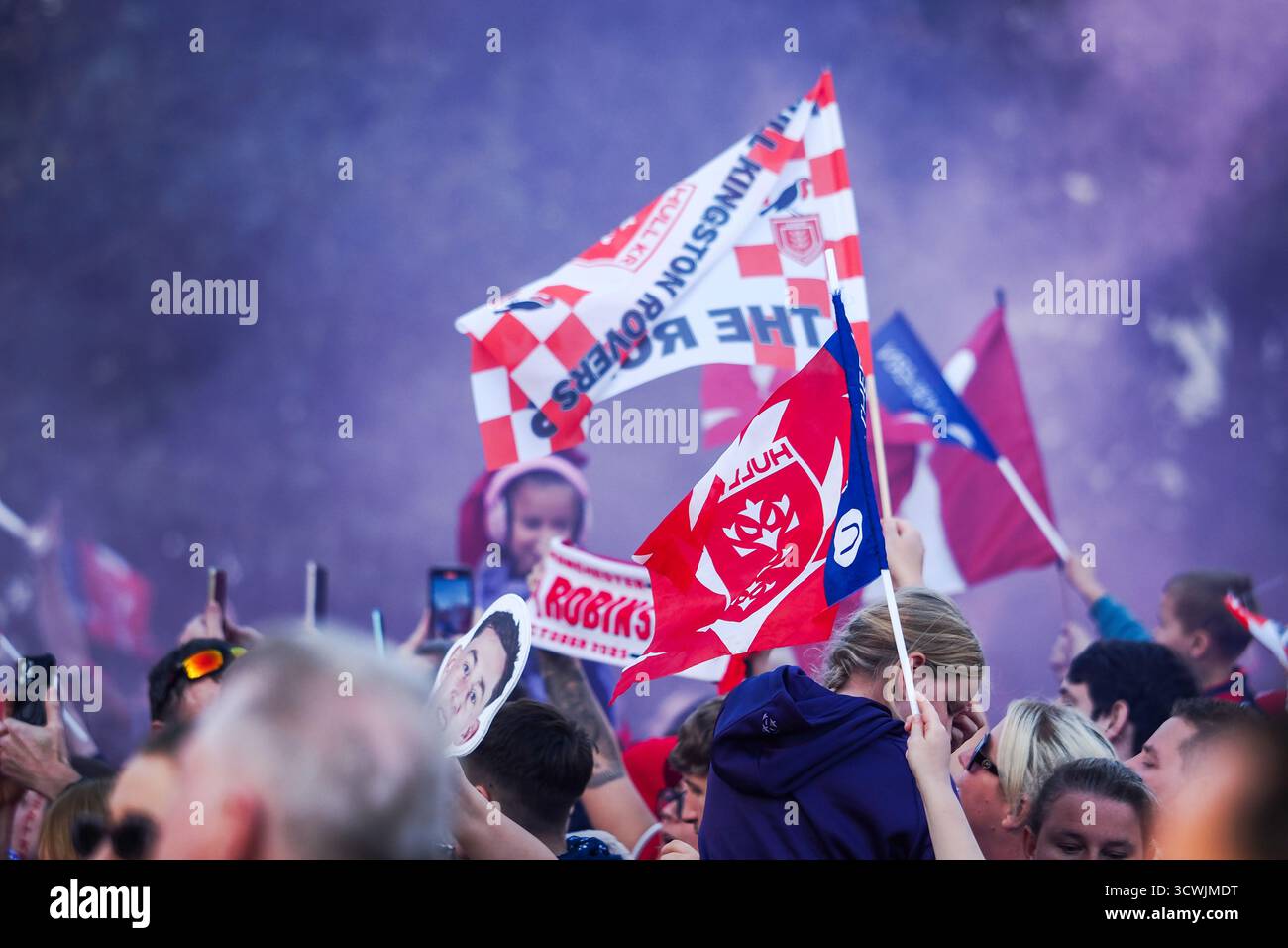 Hull, United Kingdom . 12 October, 2025. Pictured left to right ...