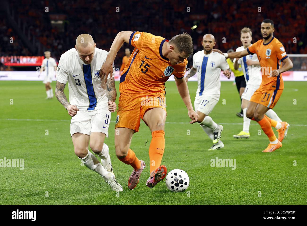 AMSTERDAM – (l-r) Adam Stahl of Finland, Micky van de Ven of the ...