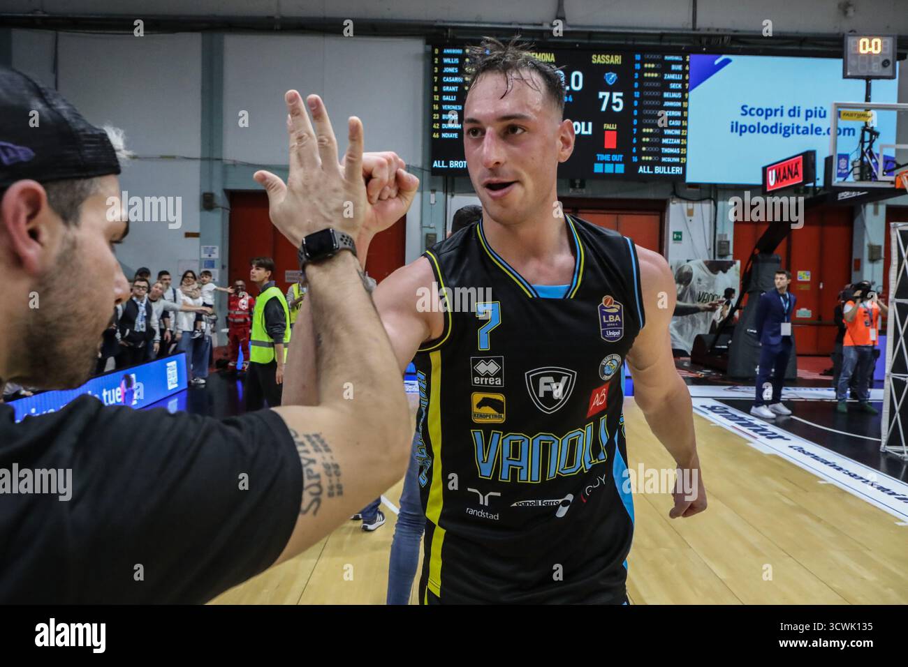 Cremona, Italy. 12th Oct, 2025. Davide Casarin (Vanoli Cremona) during Vanoli Basket Cremona vs ...