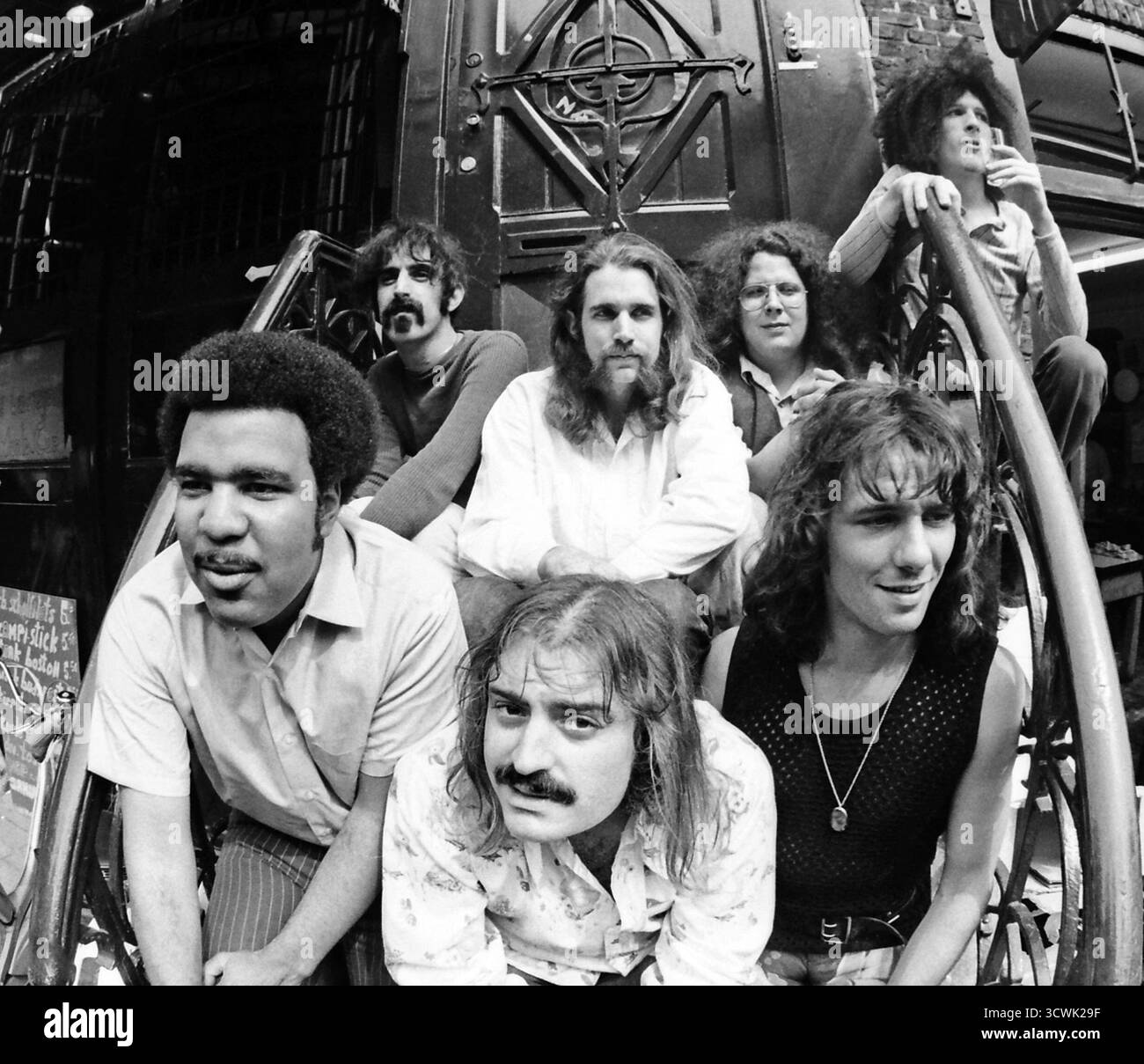 Mark howard Black and White Stock Photos & Images - Alamy