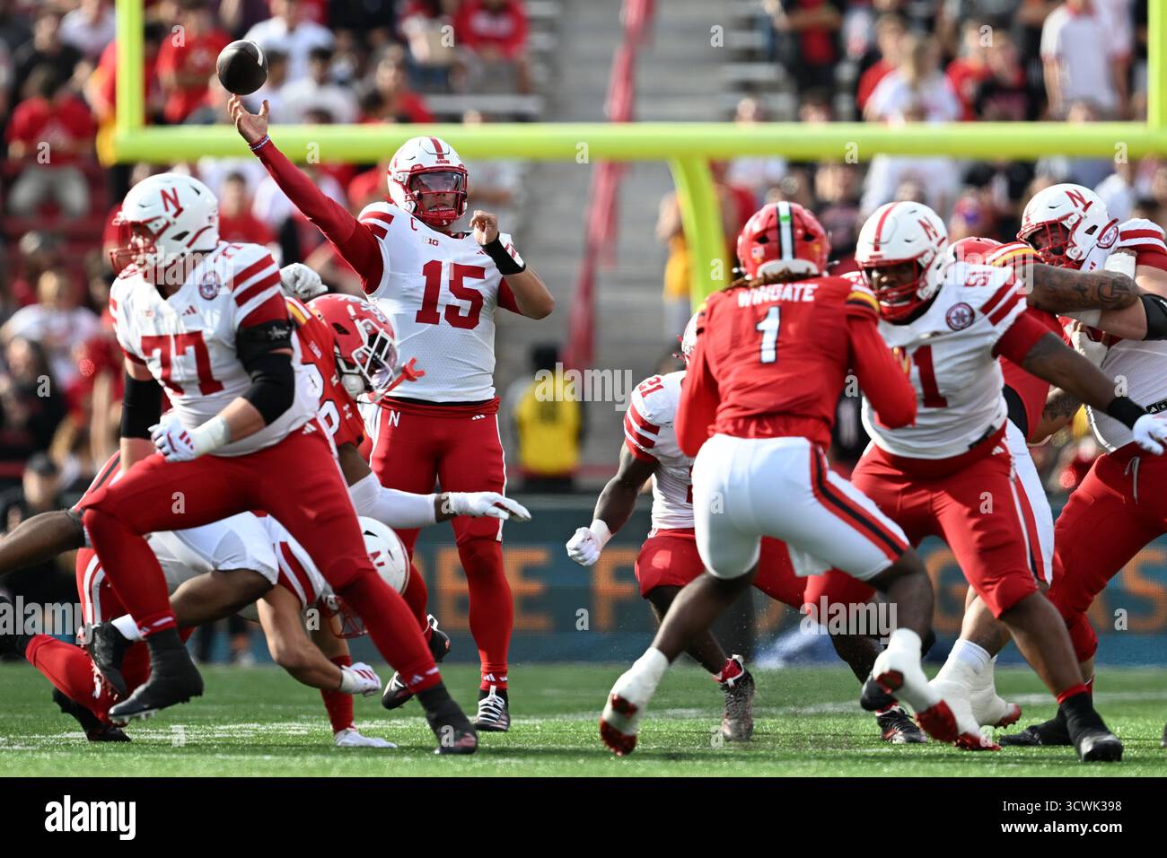 Nebraska quarterback Dylan Raiola (15) throws against Maryland during ...