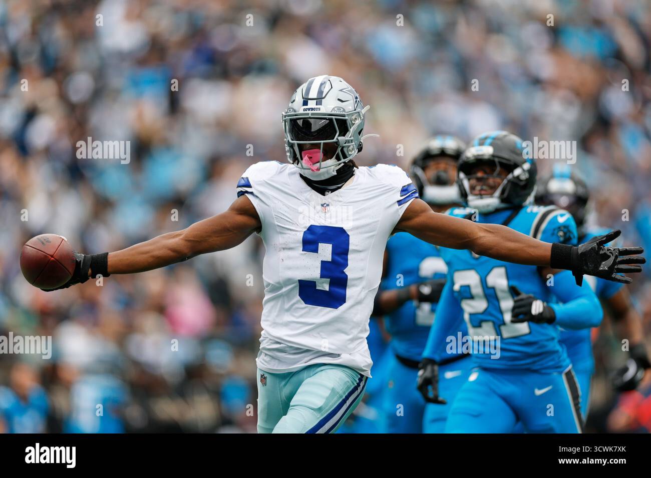 Dallas Cowboys wide receiver George Pickens (3) celebrates his ...