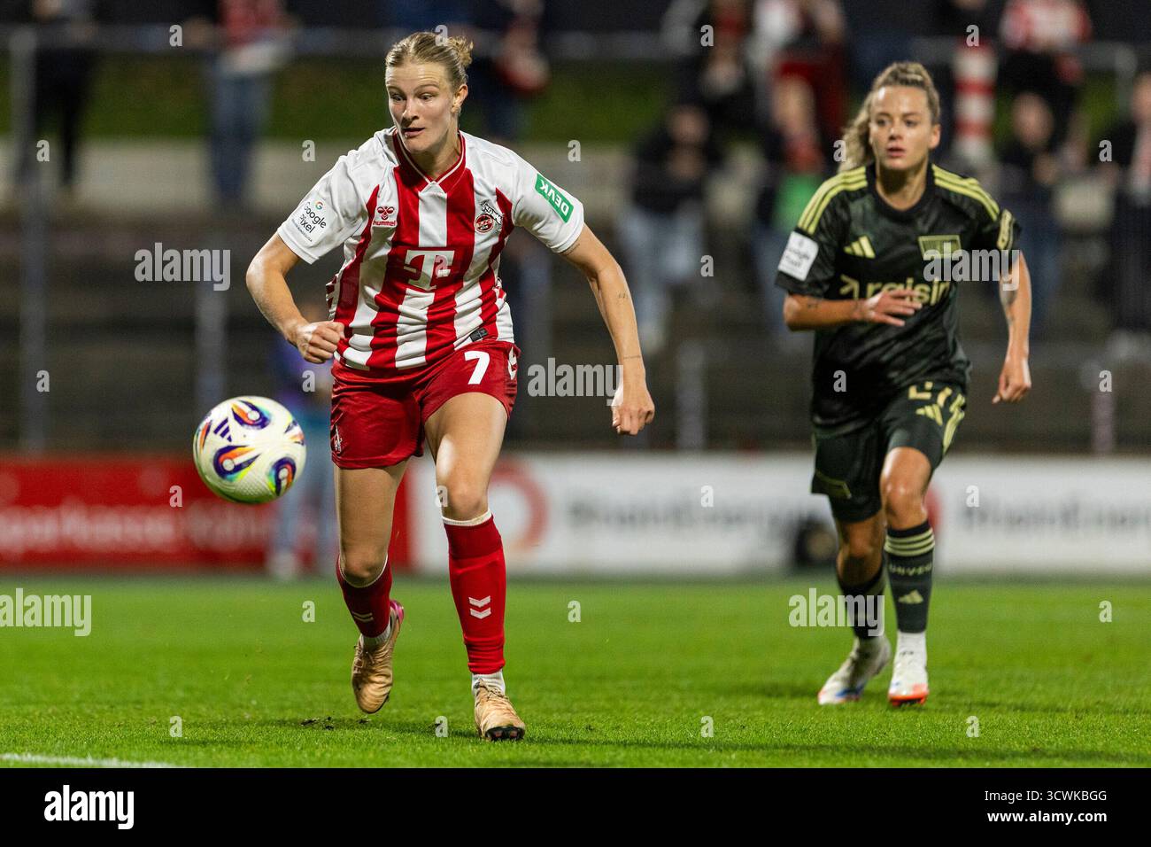 Jenny Hipp (Union Berlin, 27), Anna-Lena Stolze (1. FC K?ln, 7) am 6 ...