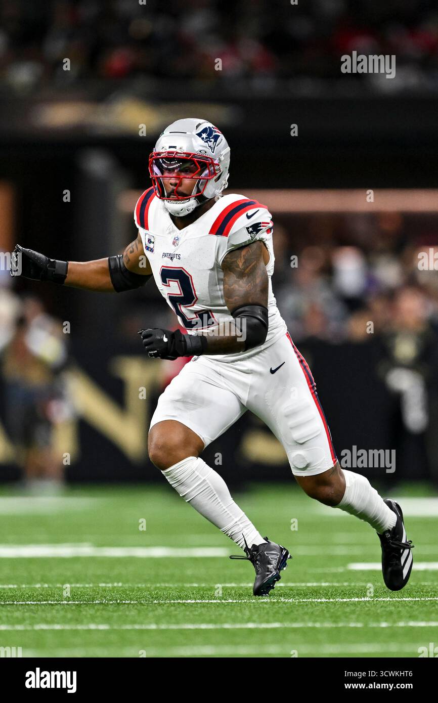 New England Patriots linebacker Harold Landry III (2) defends in ...
