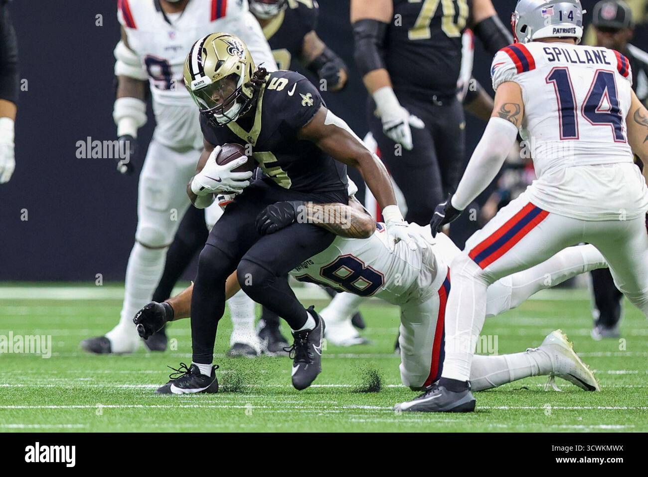 Jahlani tavai patriots hi-res stock photography and images - Alamy
