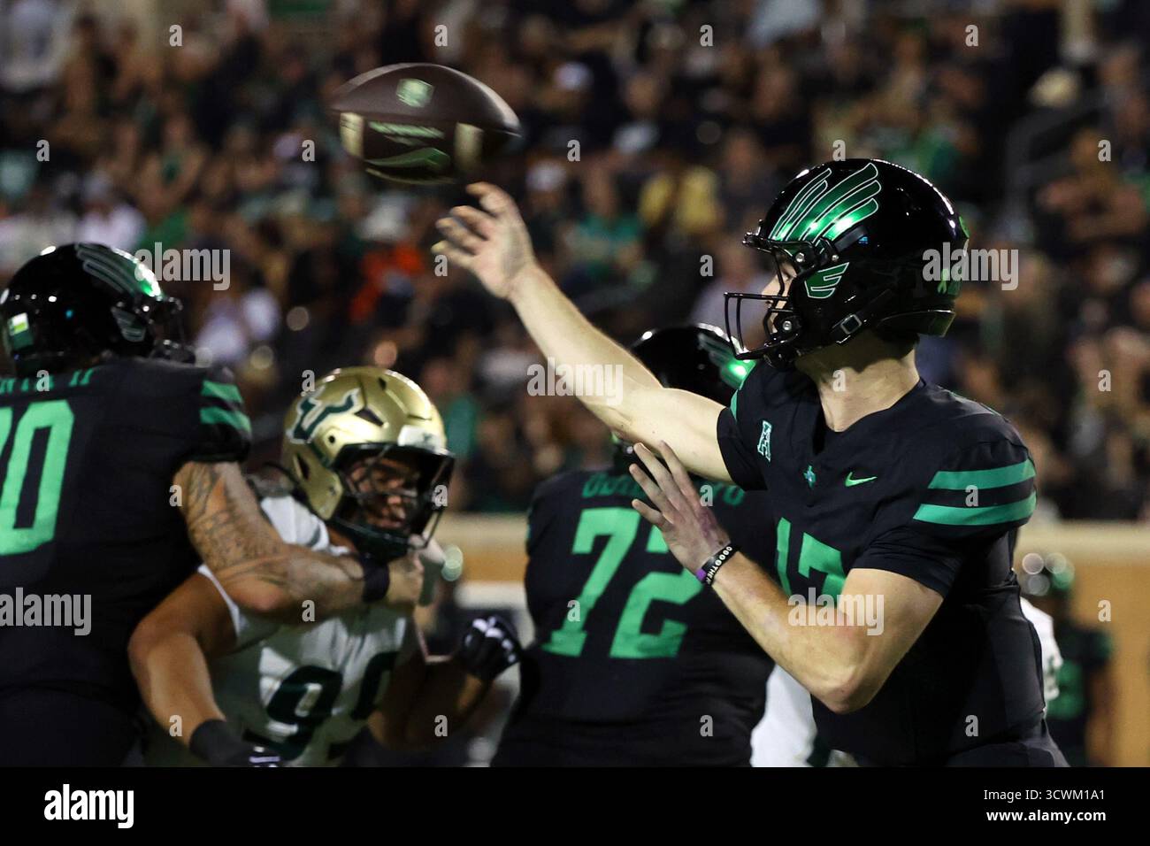 North Texas quarterback Drew Mestemaker (17) throws a pass against ...