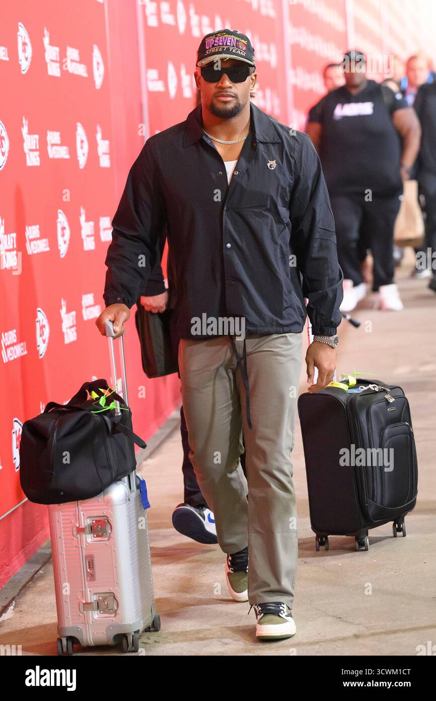 Detroit Lions linebacker Derrick Barnes arrives at Arrowhead Stadium ...