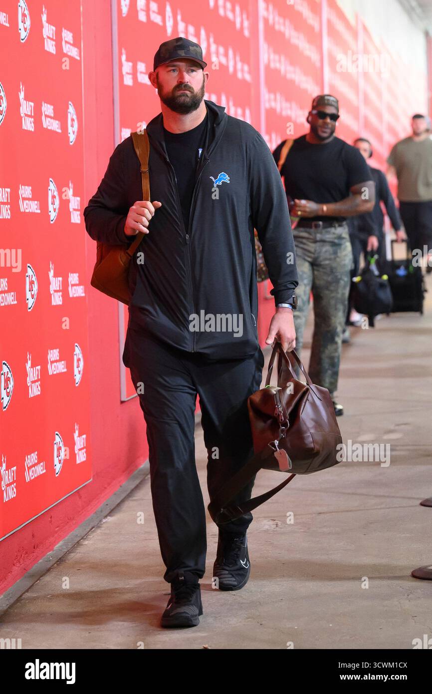 Detroit Lions offensive tackle Dan Skipper arrives at Arrowhead Stadium ...