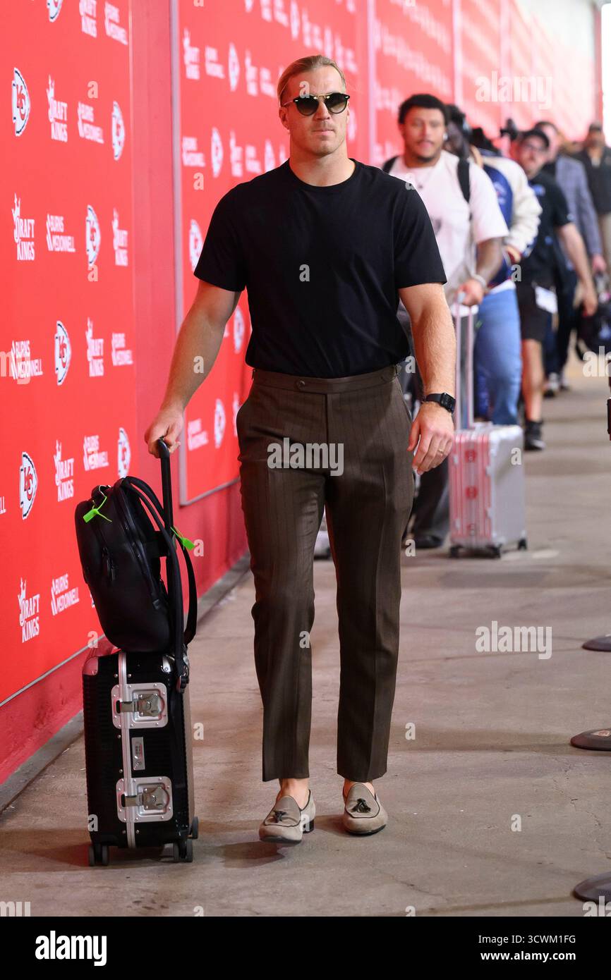 Detroit Lions middle linebacker Alex Anzalone arrives at Arrowhead ...