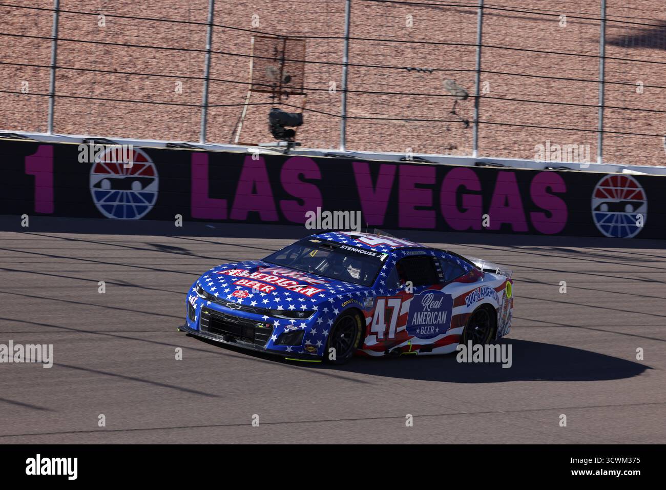 LAS VEGAS, NV - OCTOBER 12: Ricky Stenhouse Jr (#47 Hyak Motorsports ...