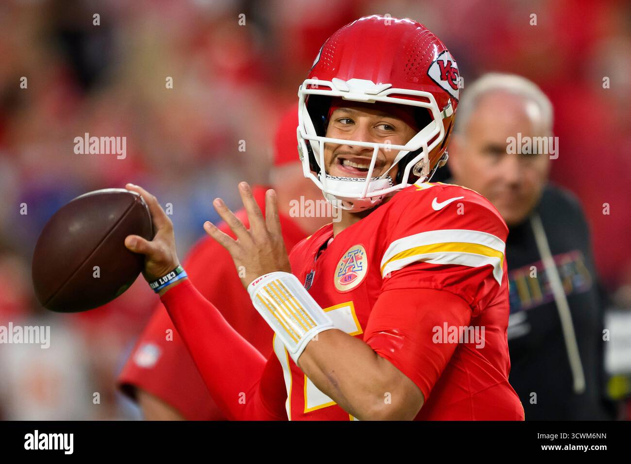 Kansas City Chiefs quarterback Patrick Mahomes throws during warmups ...
