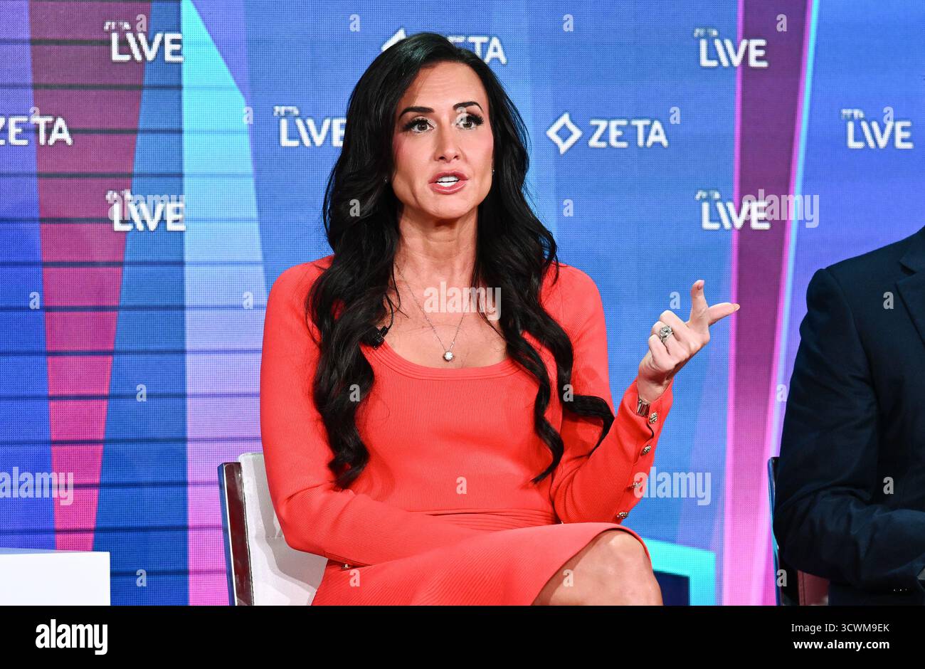 Author Kim Perell speaks at the Zeta Live conference at Center415 on ...
