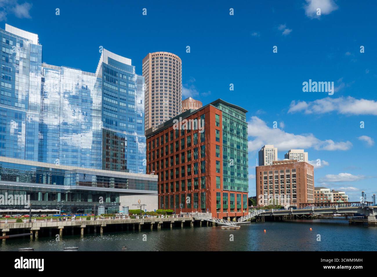 Boston, MA - US - Oct 2, 2025 A view of the Boston skyline and the Fort ...