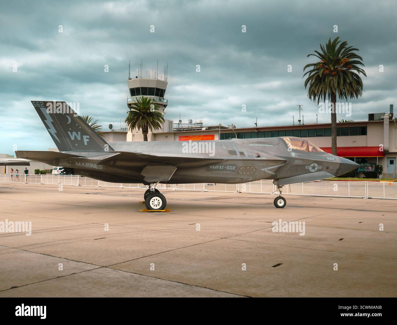 35b stealth fighter mcas hi-res stock photography and images - Alamy