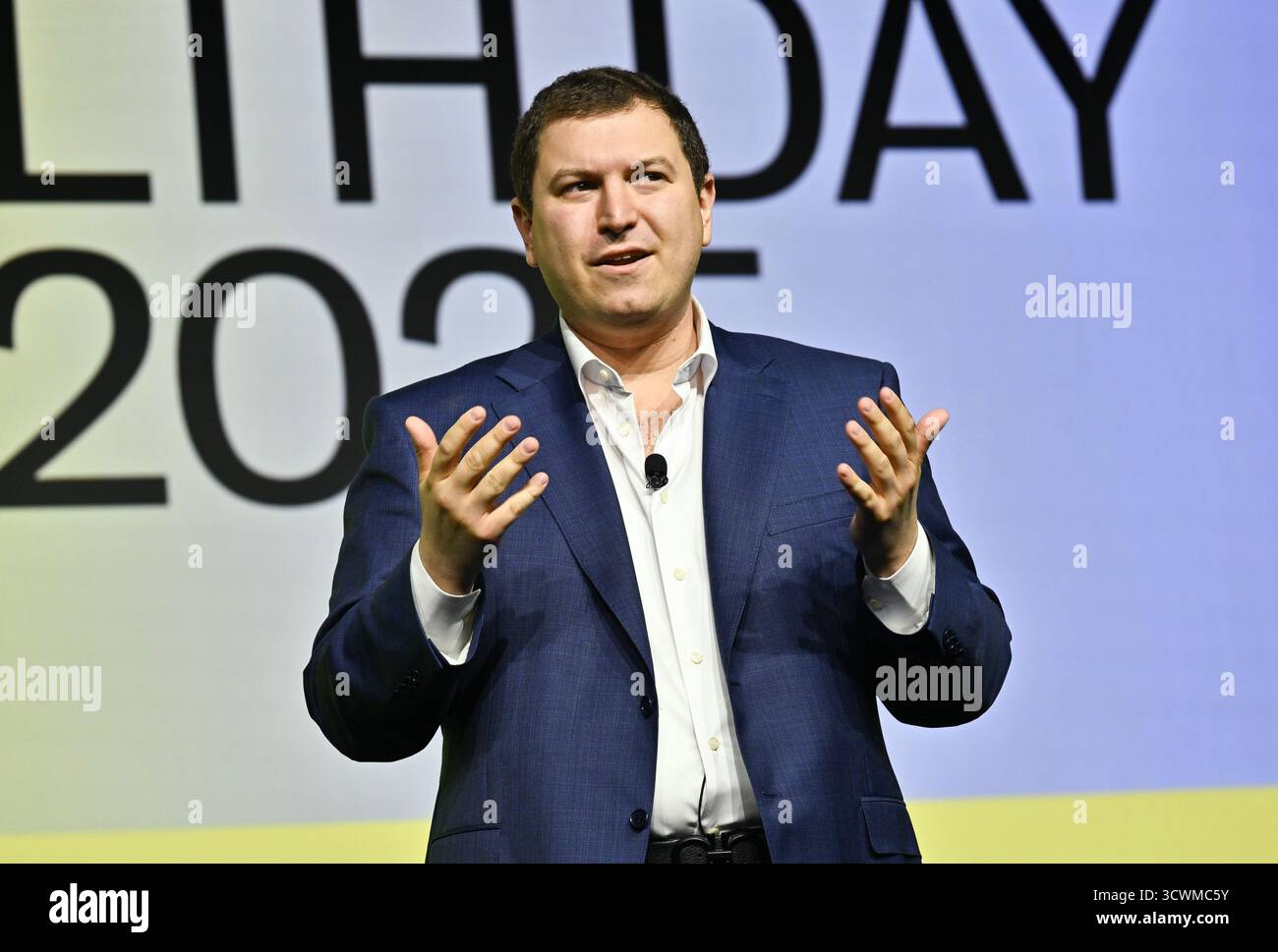 Project Healthy Minds founder and CEO Phillip Schermer speaks at ...