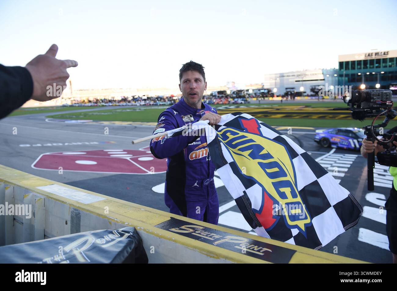 LAS VEGAS, NV - OCTOBER 12: Denny Hamlin (#11 Joe Gibbs Racing ampm ...