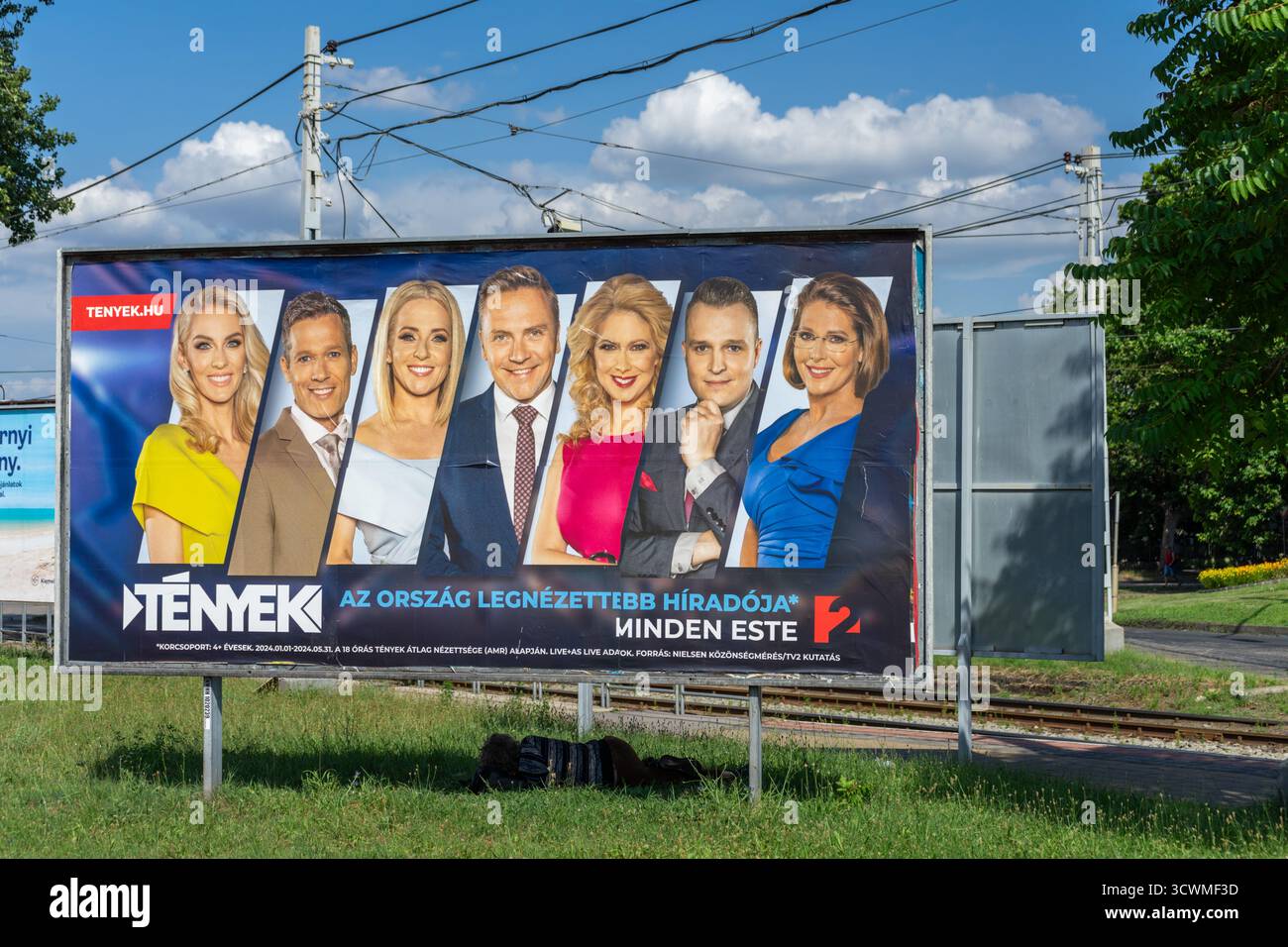 Billboard promoting “Tények,” the evening news program on Hungary’s TV2 ...