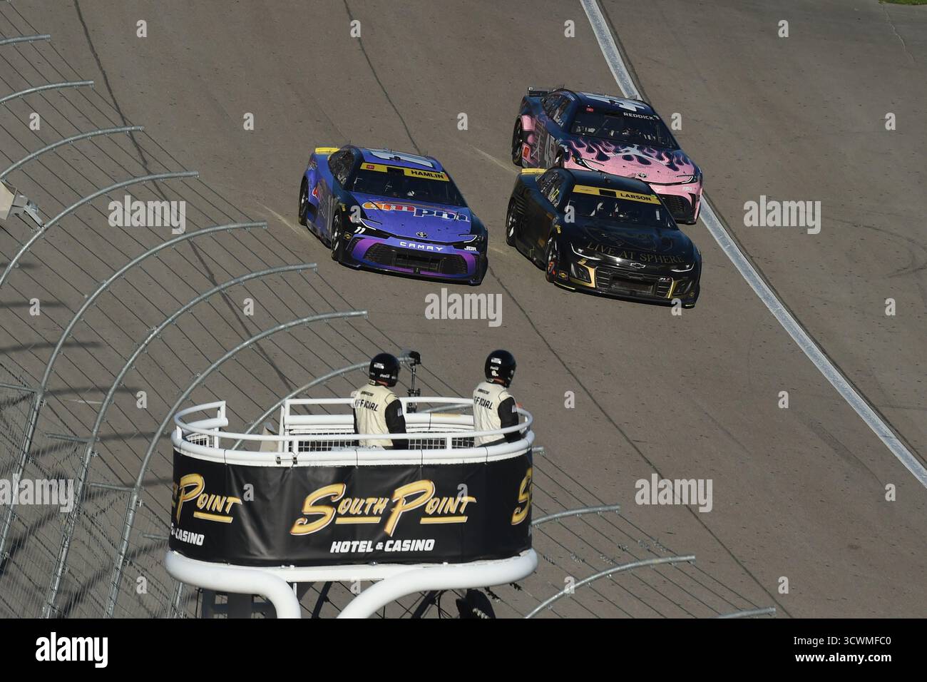 LAS VEGAS, NV - OCTOBER 12: Denny Hamlin (#11 Joe Gibbs Racing ampm ...